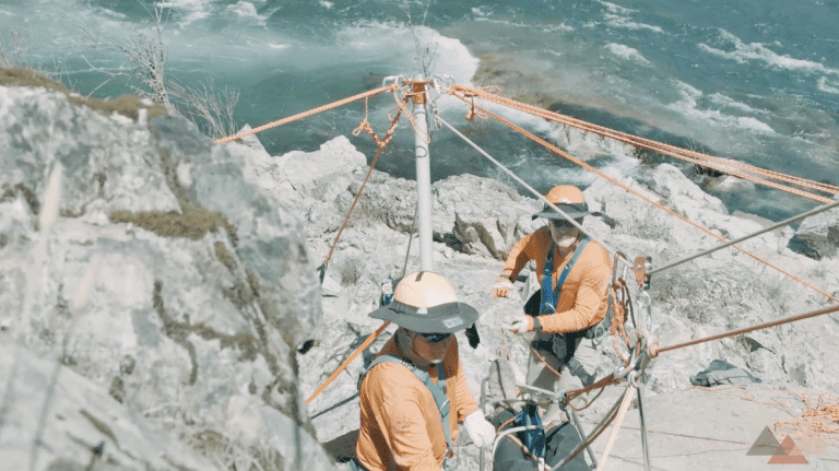 Floating the Litter Using an A-Frame and Gin Pole Trackline | Rigging ...