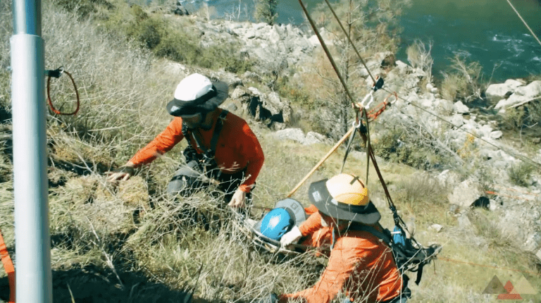 Floating the Litter Using an A-Frame and Gin Pole Trackline | Rigging ...